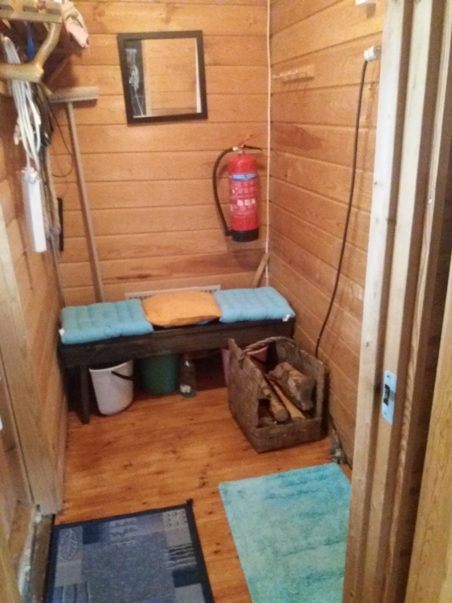 NÄKINKIVI :: Kulmalan lomamökit